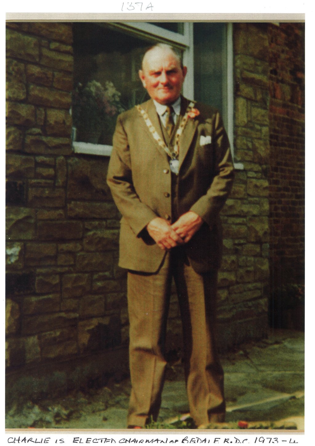 Charlie is elected chairman of Bedale